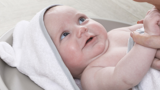 How to top and tail bath your newborn